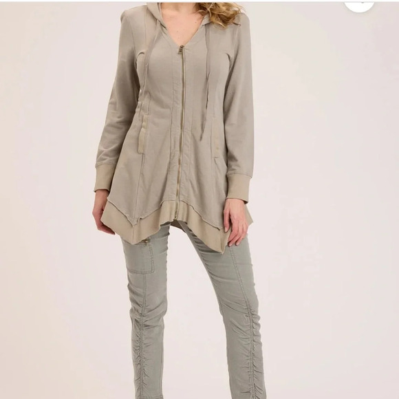 XCVI | Tops | Xcvi Core By Wearables Fleece Mercantile Zip Up Tunic ...